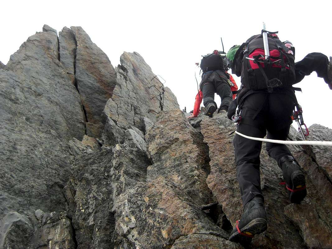 Traverse of the 13 Peaks : Photos, Diagrams & Topos : SummitPost