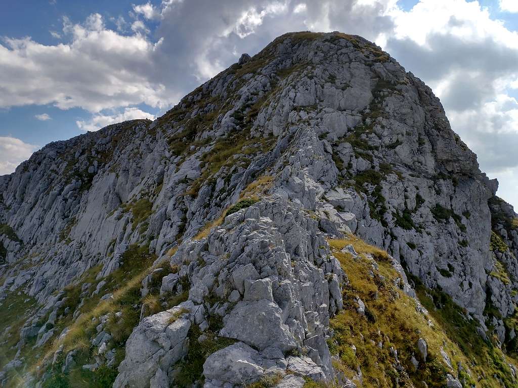 Approaching Veliki vrh : Photos, Diagrams & Topos : SummitPost