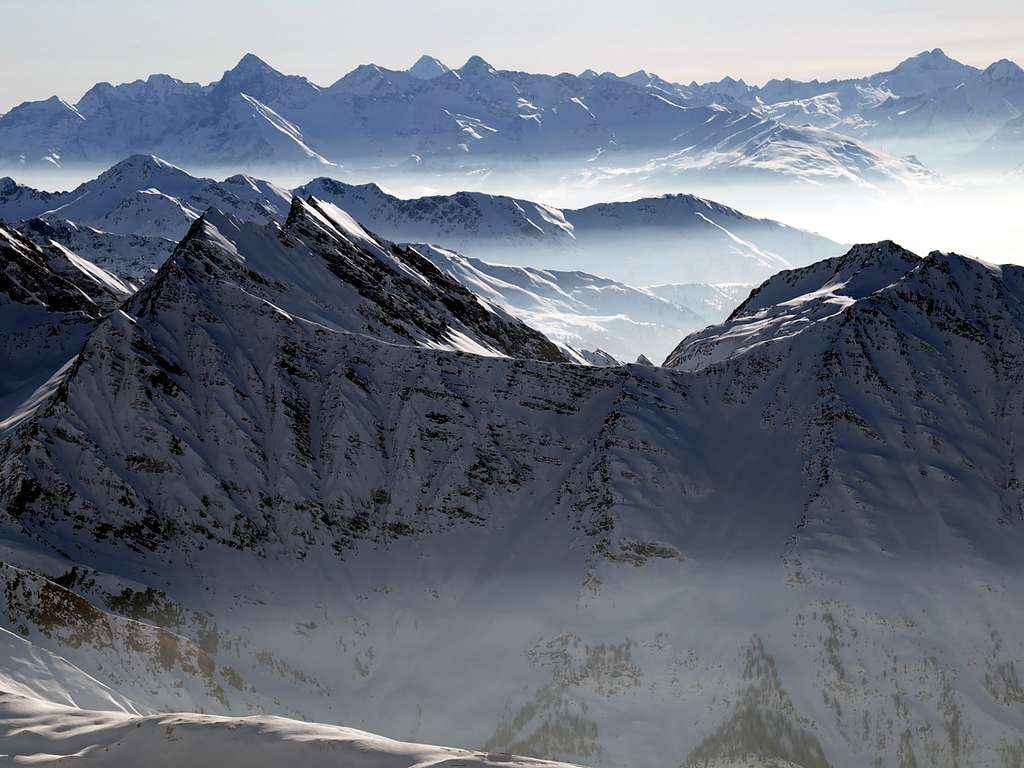 From left: Testa del Curru, Aiguille de Chambave, Colle Liconi, Testa ...