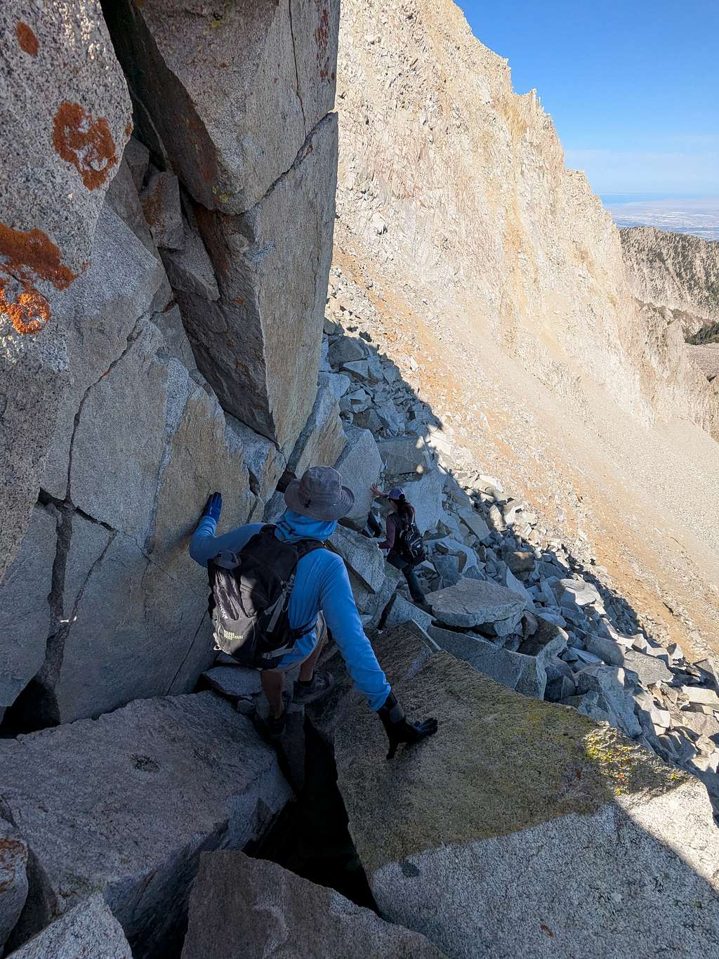 Scrambling on the North Side Below the Knife Edge Crest : Photos ...