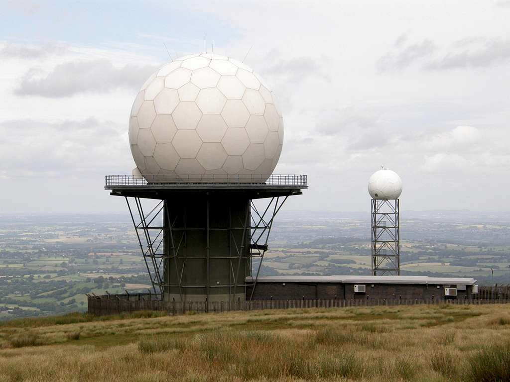 Titterston Clee Hills - Radar Stations : Photos, Diagrams & Topos ...
